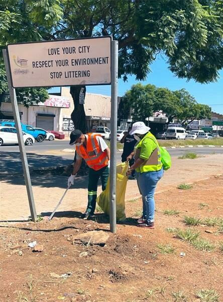 'Keep Pretoria CBD clean,' mayor says during clean-up campaign | Rekord