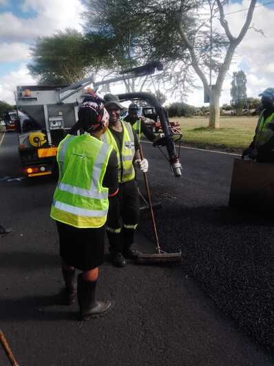 Jet patcher works wonders with potholes in the north | Rekord