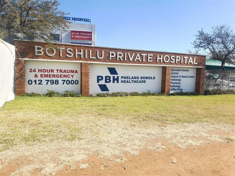 13 men steal ATM at Botshilu Private Hospital | Rekord