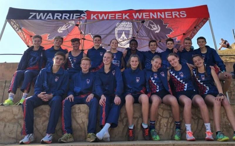 Zwartkop-landloopmeisies maak geskiedenis | Rekord