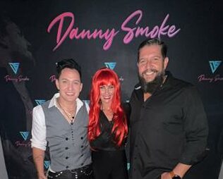 Danny Smoke stel sy nuwe sexy liedjie “Wie’s Jou Kat?” vry | Rekord