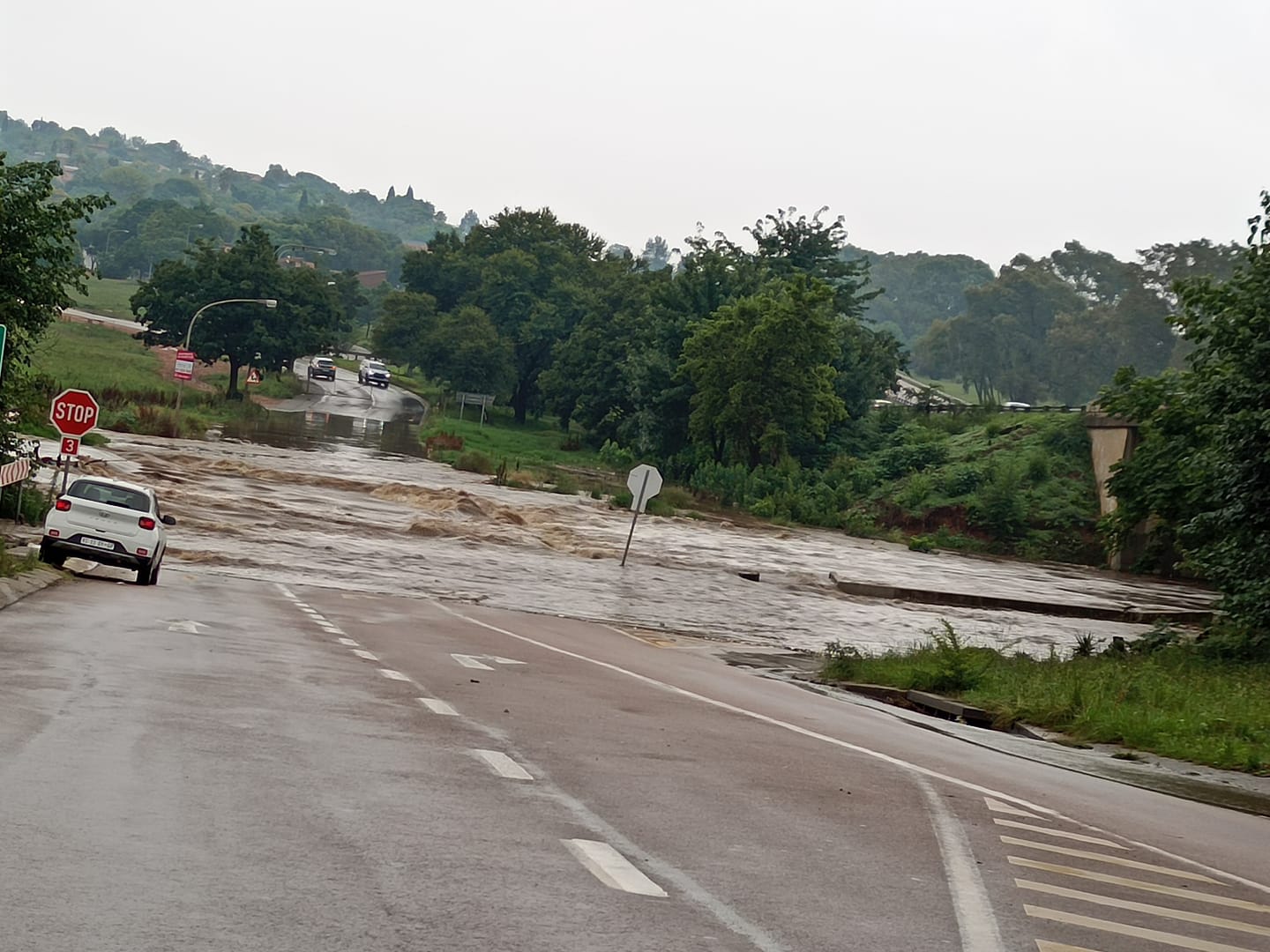 Heavy rain causes flooding in Centurion, some roads closed | Rekord