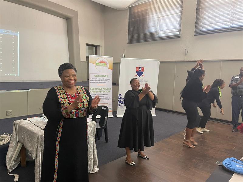 City hosts mental health workshop | Rekord