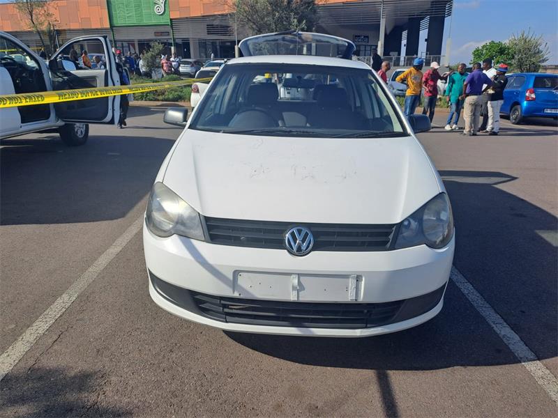 SAPS flying squad arrest two suspects for hijacking VW Polo | Rekord