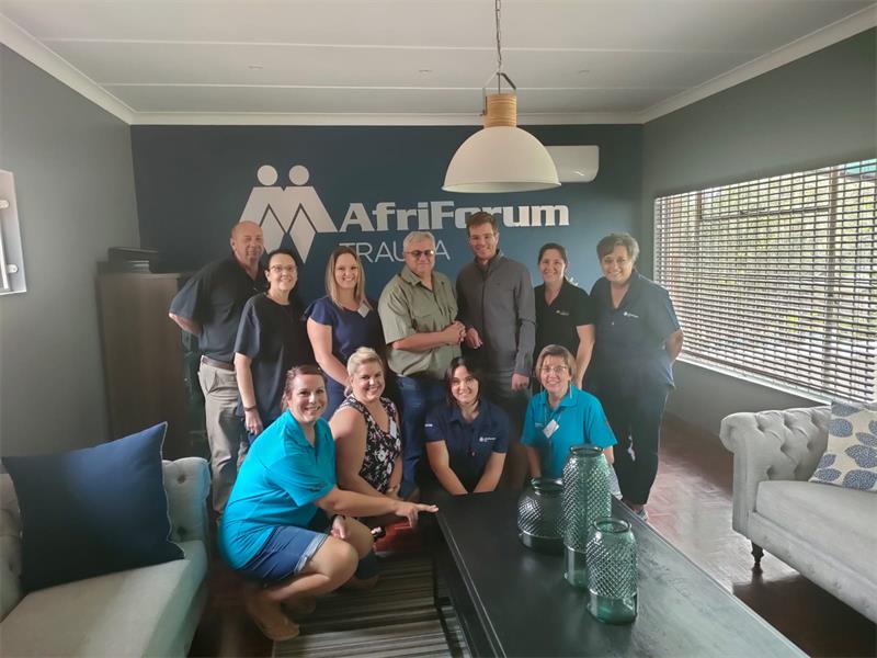 AfriForum lei vrywilligers op in trauma-ondersteuning | Rekord