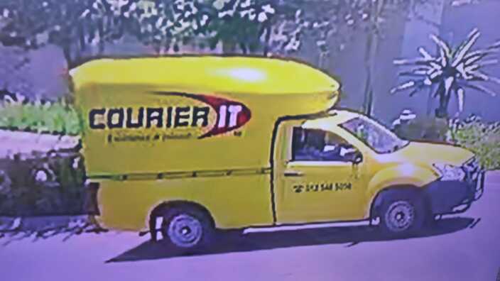 Courier van highjacked outside security estate in Centurion | Rekord