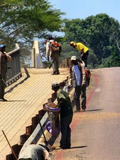 Die Moot projek gooi 'n wyer net | Rekord