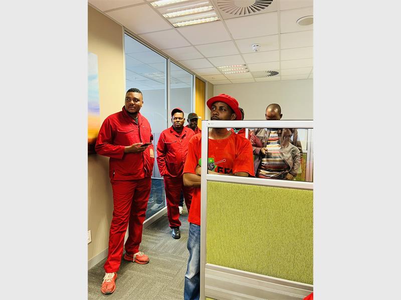 Tshwane metro slams EFF storming its offices | Rekord