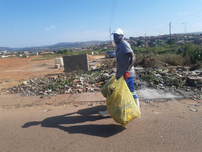 Local NGO hosts clean-up to commemorate World Water Day | Rekord