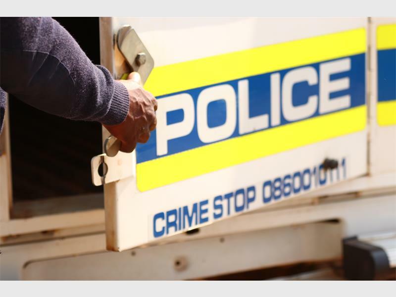 Police officer scammed, robbed in Winterveldt | Rekord
