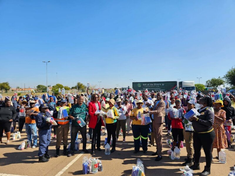 Gift of Givers deliver thousands of bottled water to Hammanskraal ...