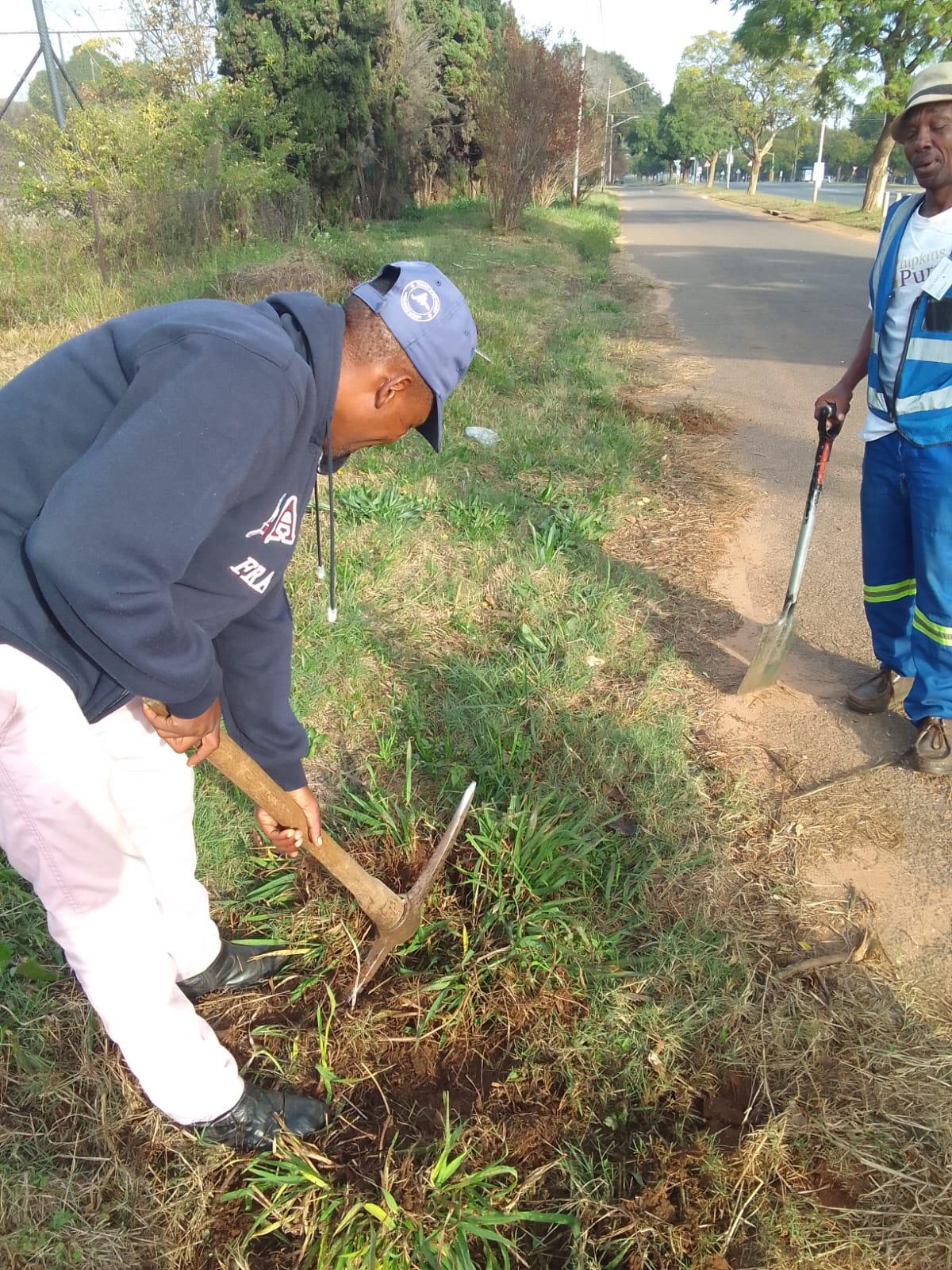 Moot Projek maak inwoners weer trots vir omgewing | Rekord