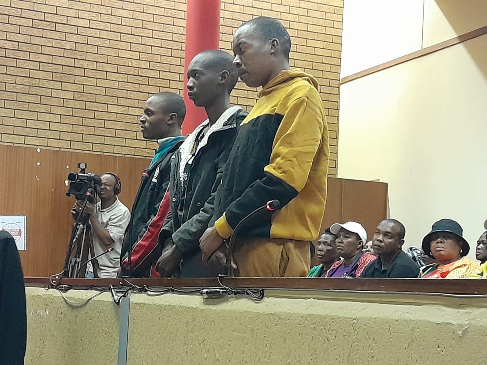 ‘Space cookie’ accused face 43 counts of attempted murder | Rekord
