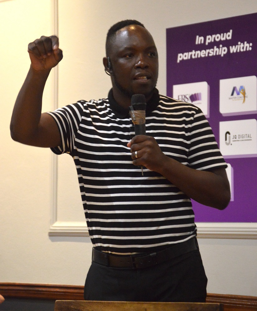 Gemeenskapshervormers gee resep vir hoop aan | Rekord