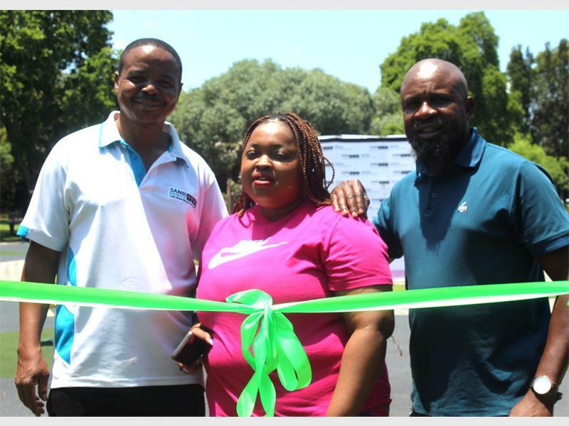 Botaniese Tuine wy nuwe buitelug oefenpark in | Rekord