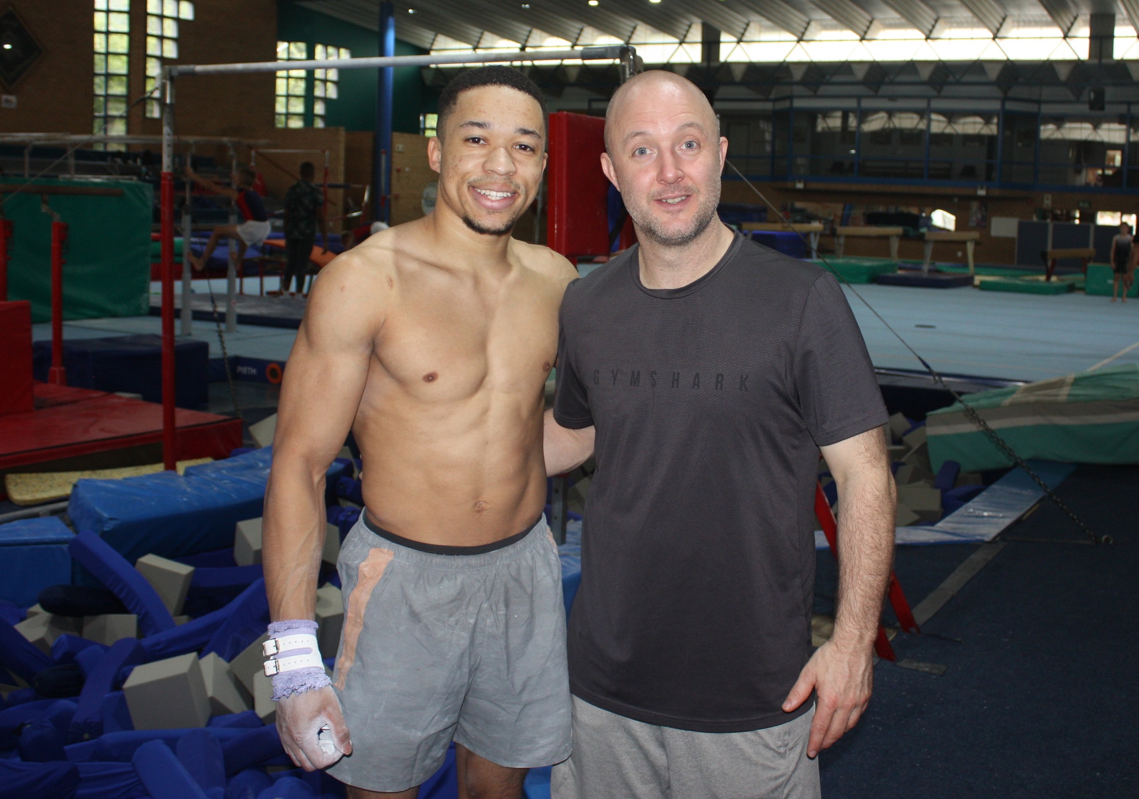 Local gymnasts learn from British experts | Rekord