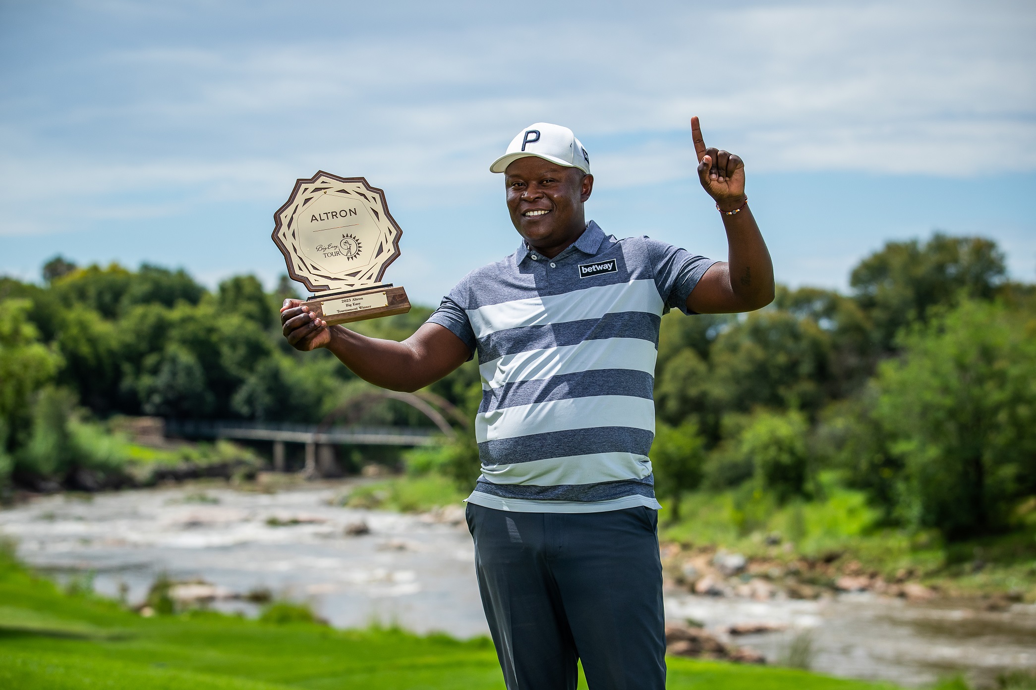 Local golfer claims emphatic victory at Dainfern | Rekord