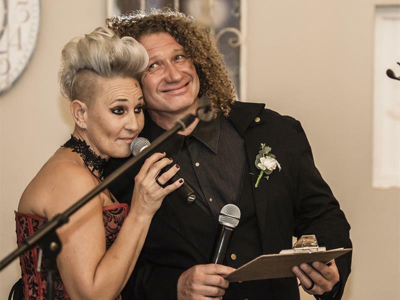 Ontmoet Ghapi: die tromspeler met ’n groot stem | Rekord