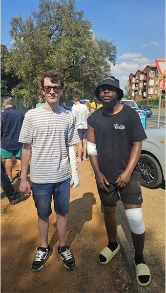 Two brave young men turn the tables on robbers | Rekord