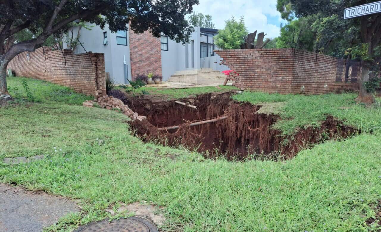 Lyttelton hit by second massive sinkhole in one week | Rekord