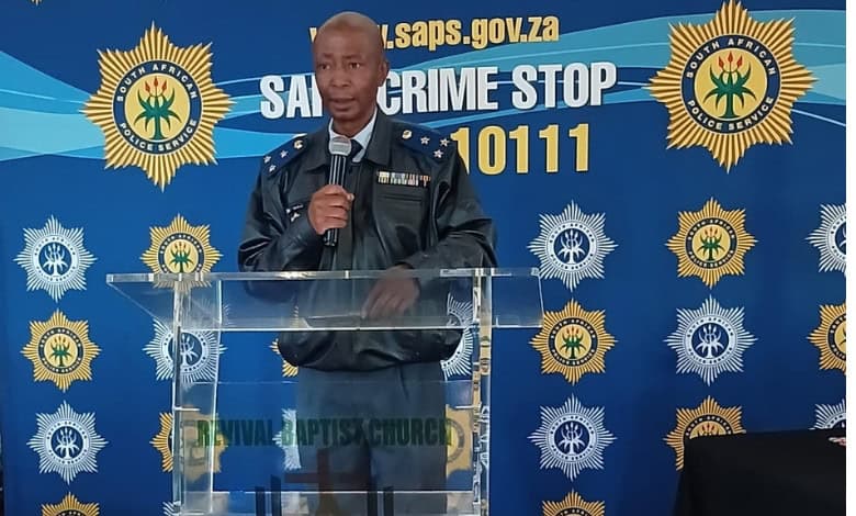Tshwane police give praise with community ahead of Easter holiday | Rekord