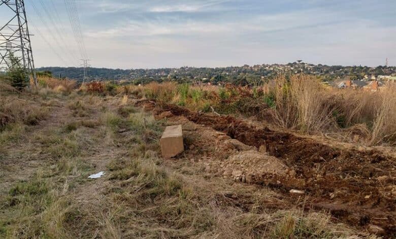 Erasmuskloof residents furious after delayed power restoration | Rekord