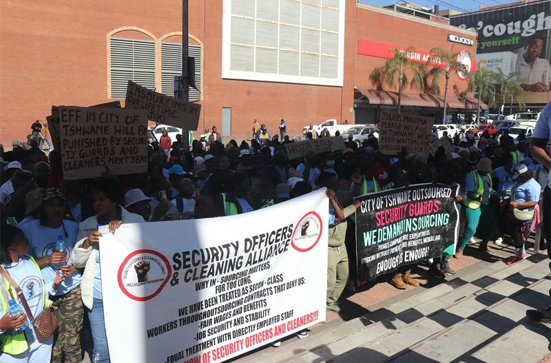 Security guards march for fair treatment | Rekord