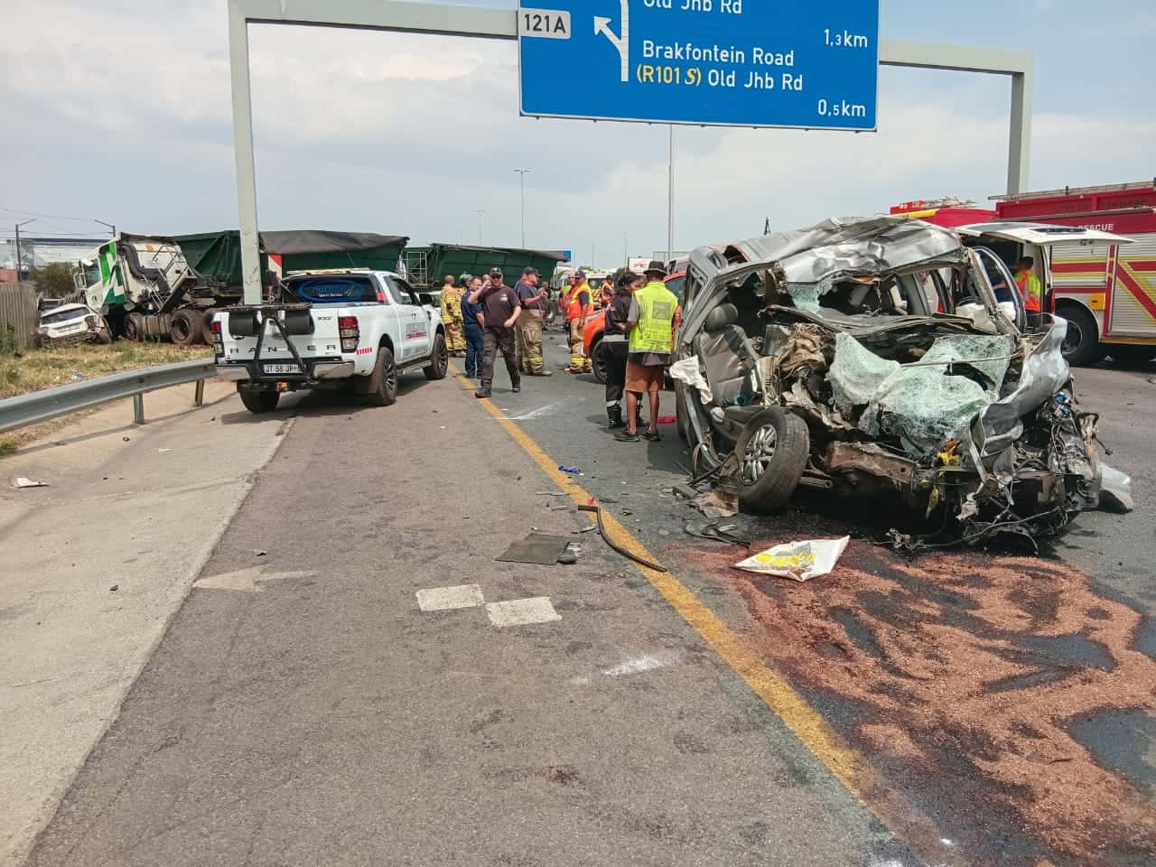 Truck and four cars collide on N1, leaving several injured | Rekord