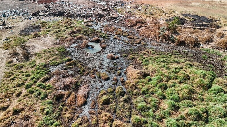 Community raises alarm, saying waste flows into Moreleta Spruit | Rekord