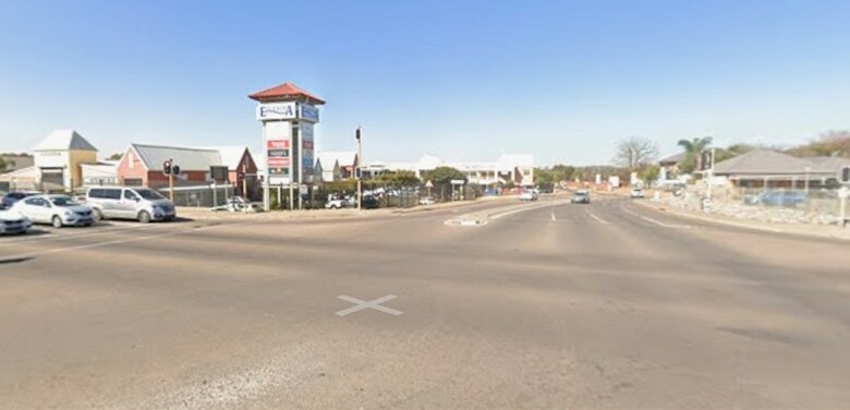 Repairs start at dangerous Simon Vermooten-Furrow intersection | Rekord
