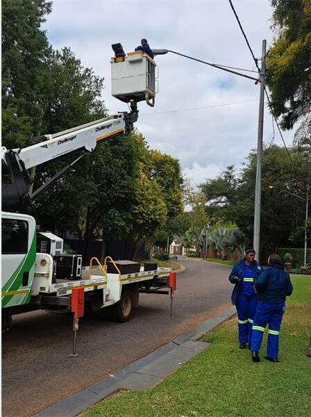Light returns to Dorandia as faulty streetlights are repaired | Rekord
