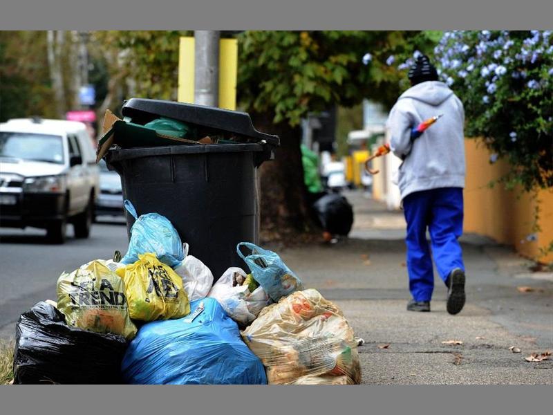 Pikitup clears waste after violent protests in the inner city ...