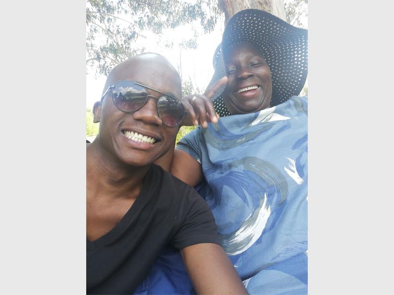 Traffic light jobseeker gets his big break | Randburg Sun