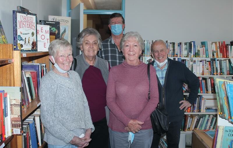 Olivedale Library volunteers want library to open on Saturdays ...