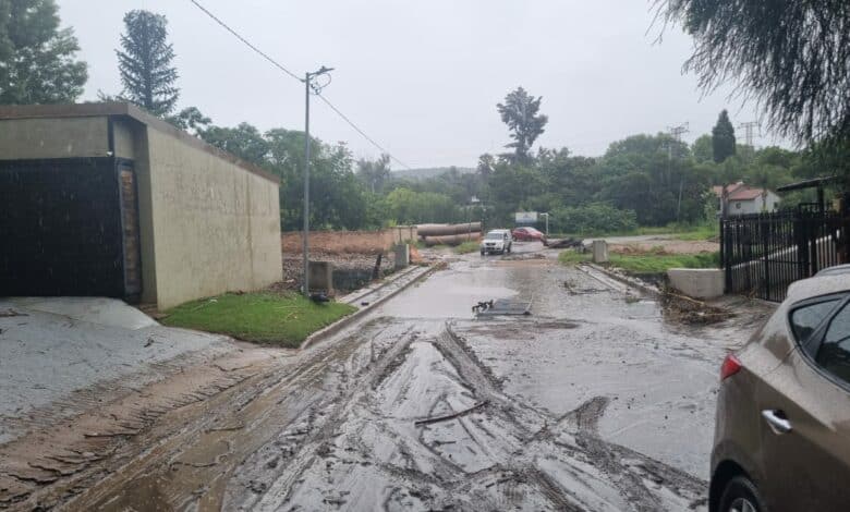 Gertrude Bridge floods again, prompting emergency response and safety ...