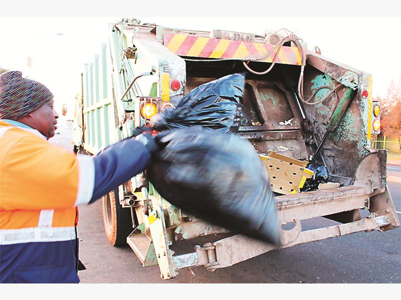 Man thrown into compactor | Middelburg Observer