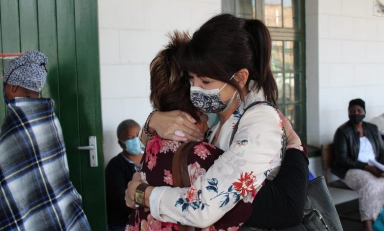 Ma hou mosterdsaadjie vas én vermoorde seun se bril | Middelburg Observer