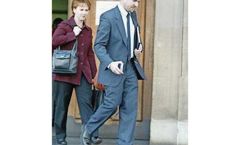 Bomme uit die lug en gif in die drinkwater - kriminoloog getuig ...