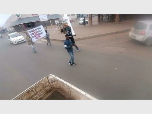 Aktivis teen plaasmoorde stap deur Mpumalanga | Middelburg Observer