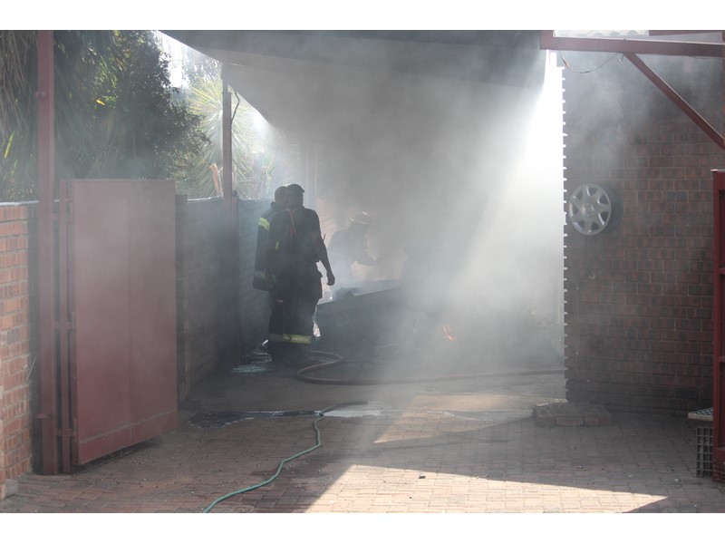 Karavaan in Aerorand deur vlamme verwoes | Middelburg Observer