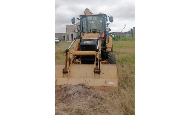 Robbers steal CAT TLB, police recover it hours later | Middelburg Observer