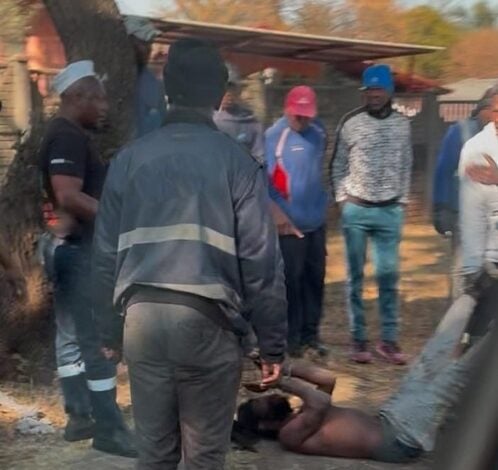 Not for sensitive readers: Alleged hijacker beaten by bystanders ...