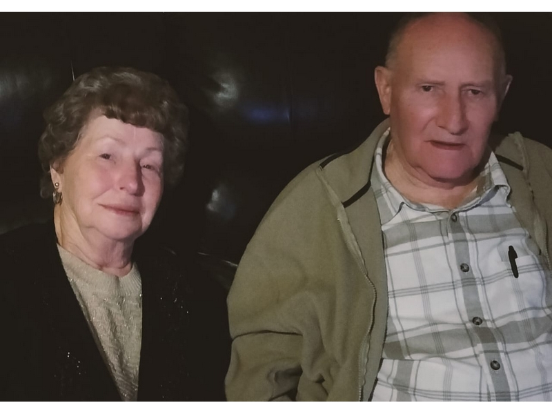 Liefde en drukkies vir Chris en Sarie se 58ste huweliksherdenking ...
