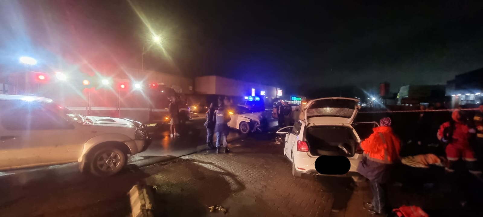 Head-on crash closes Cowen Ntuli Street in Middelburg | Middelburg Observer