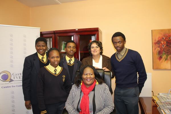 Ermelo GS College campus manager spends day with top achievers ...