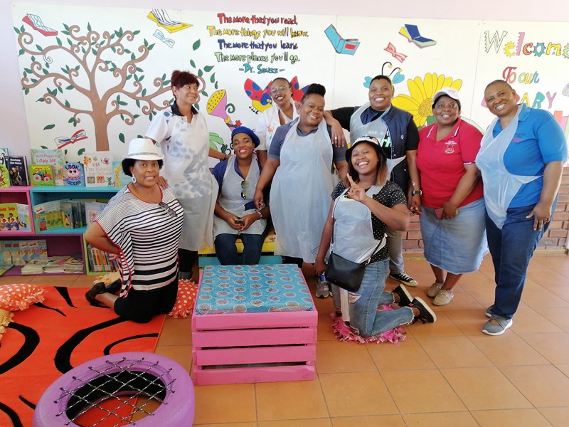 GALLERY - Inspiring a love for reading at Hendrina Primary School ...