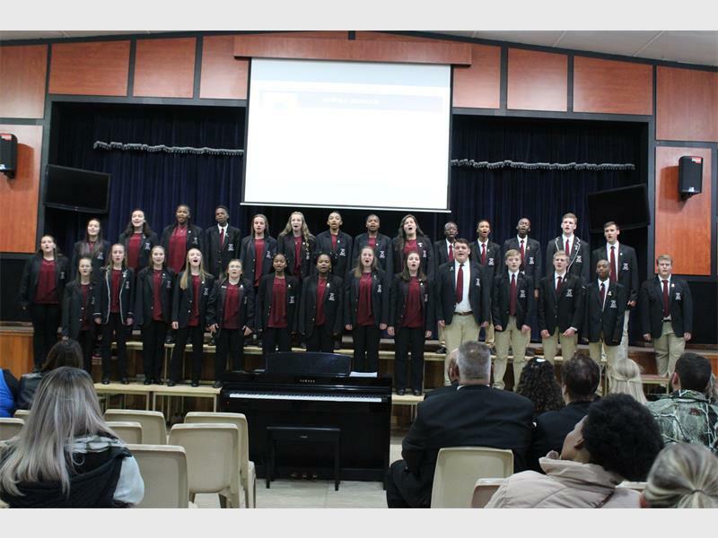 Hoëveld Jeugkoor bring gemeenskap saam deur sang | Highvelder News