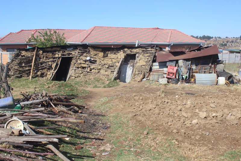 Elderly man left with unstable house after floods in Ermelo ...