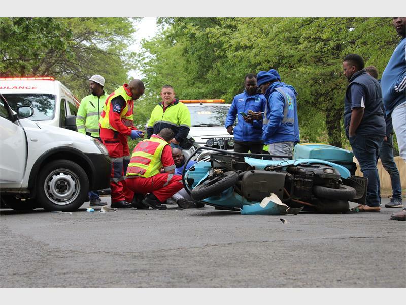 Mr Delivery motorcycle involved in accident in Voortrekker Street ...