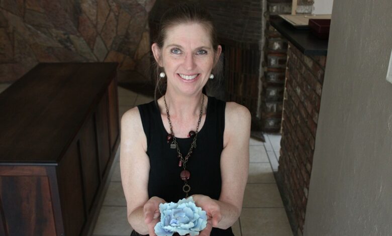 Sweet and talented: Debbie Smit from Ermelo creates realistic edible ...